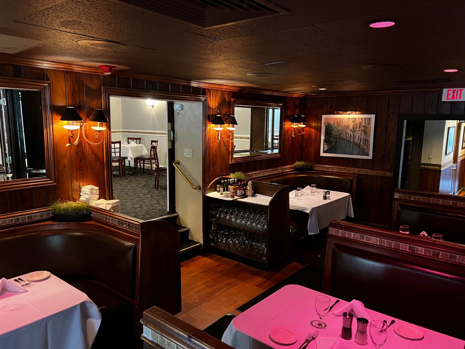 Make a Reservation – Nero's Grille